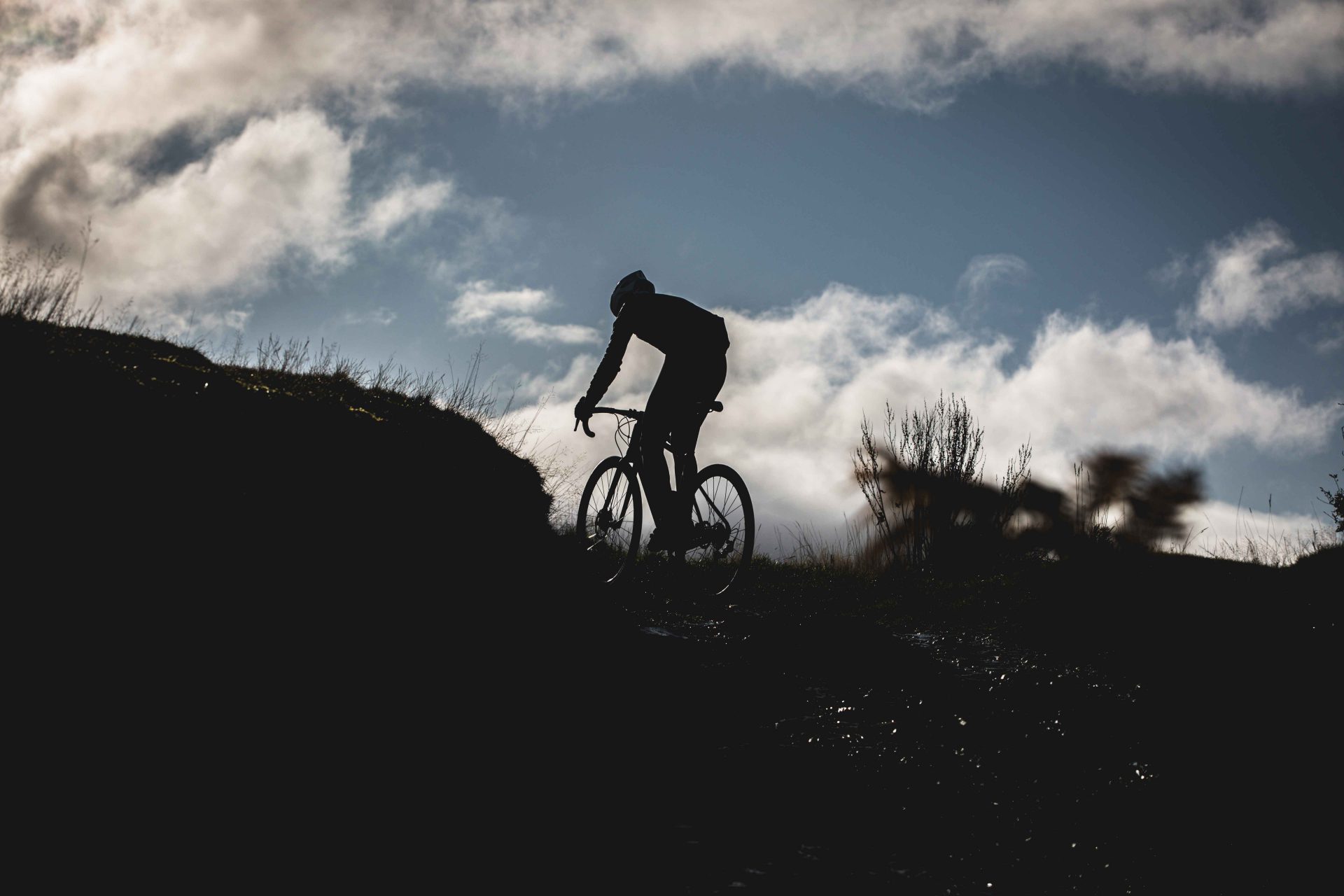 How to Ride Into a Headwind – 6 Top Tips. | Cyclestore Blog How to Ride Into a Headwind – 6 Top Tips. | Cyclestore Blog
